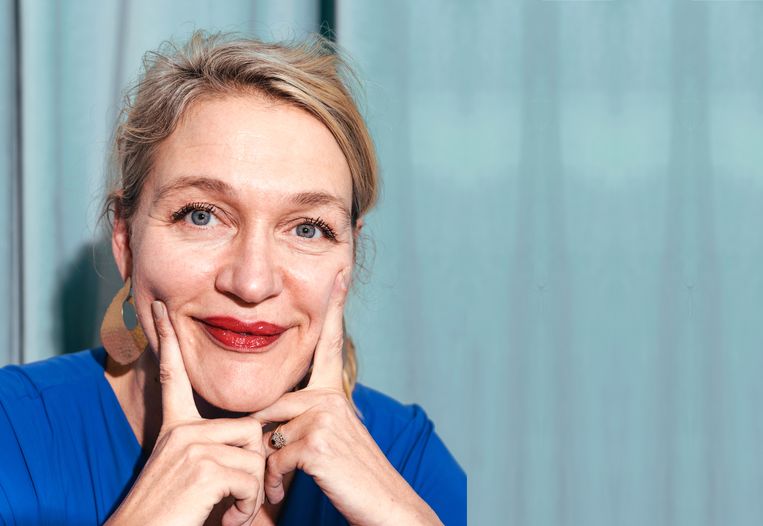 Stella Bergsma is de brutaalste schrijfster van Nederland: ‘Niets is zo terminaal treurig als ...