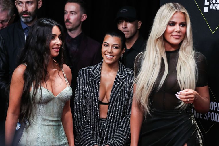 Ontslaan Kim En Khloé Kardashian Zus Kourtney Uit Hun Programma