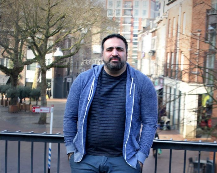 Sinan Can is Journalist voor de Vrede: 'Eervol en ontroerend' | Default ...