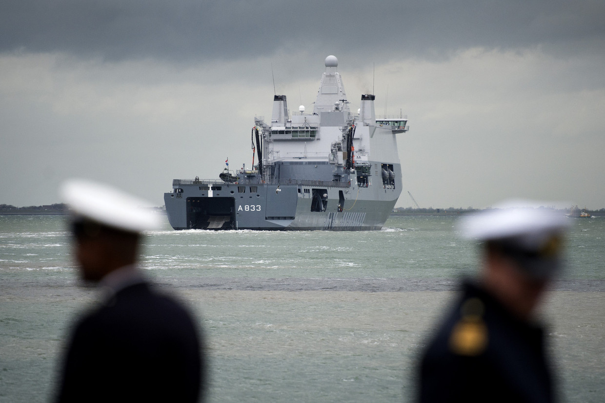 Marine volgt weer Russische schepen op Noordzee | De Volkskrant