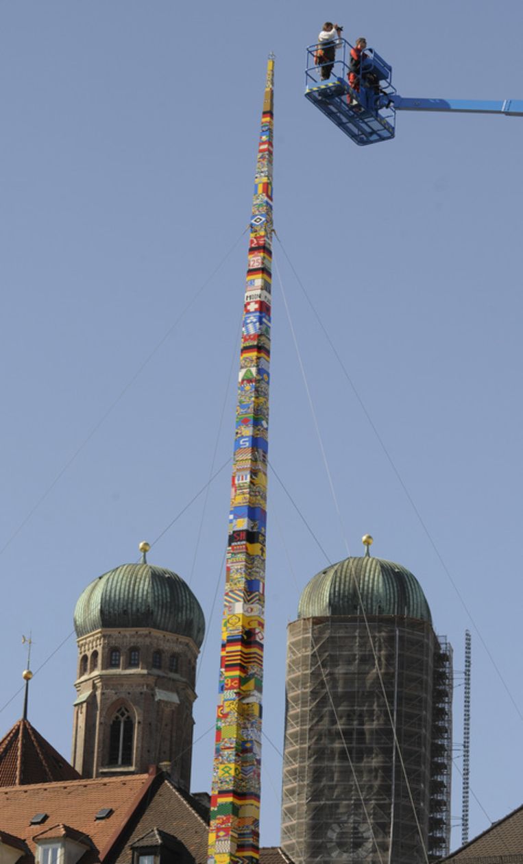 Hoogste Lego-toren ter wereld is bijna 30 meter hoog | De Morgen