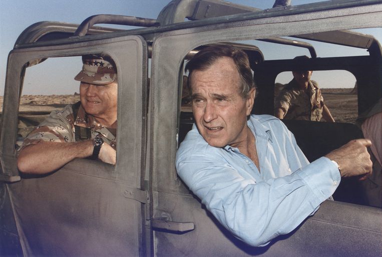 George H.W Bush (1924-2018): De president die Amerika de nieuwe era ...