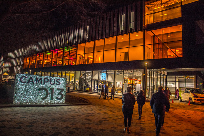 Beste (nieuwe) gebouwen van Nederland? Piushaven-paviljoen en Campus ...