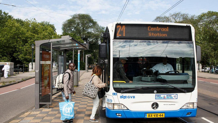 GVB laat maandag geen bussen en nachtbussen meer rijden | Amsterdam | AD.nl