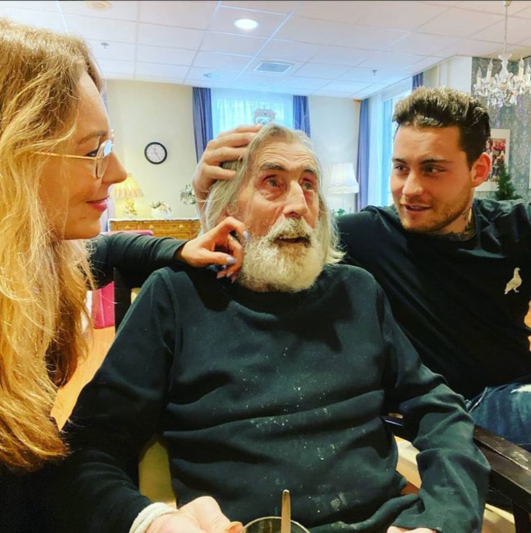 Ontwerper Simon Posthuma (81) overleden: ‘Rust zacht lieve papa’ | Het ...