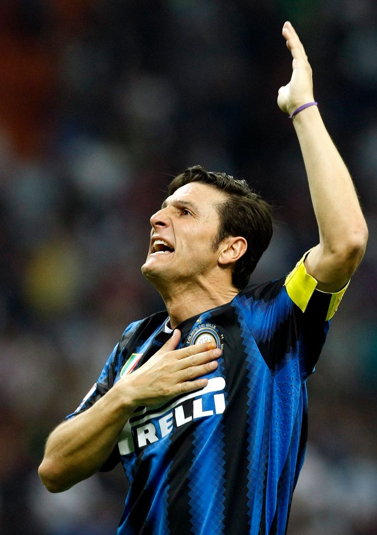 Zanetti verbetert record clubicoon Bergomi | Het Parool