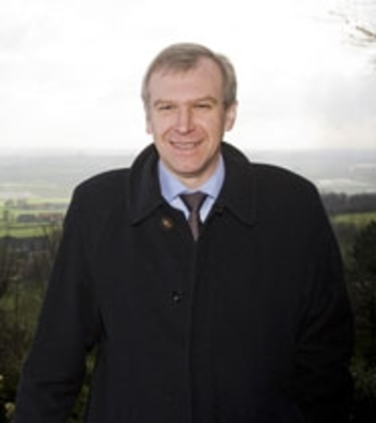 Premier Yves Leterme neemt ontslag | Humo Premier Yves Leterme neemt ontslag | Humo