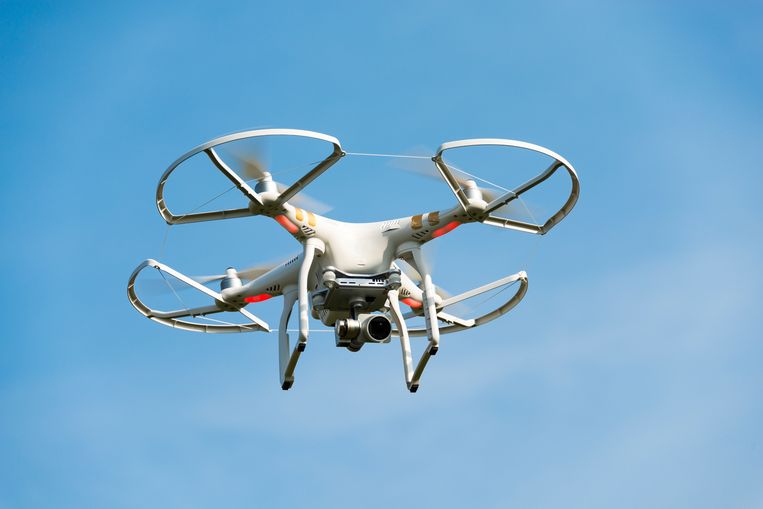 Het is nu wel een beetje klaar met al die random droneshots in ...