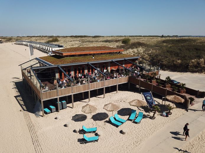 Beachclub Lekker in Vrouwenpolder uitgeroepen tot beste strandpaviljoen ...