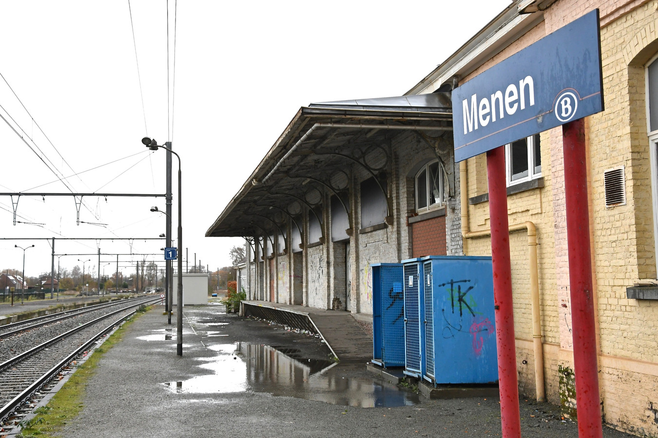 Meisje (16) ontsnapt aan verkrachting in stationstunnel Menen dankzij ...