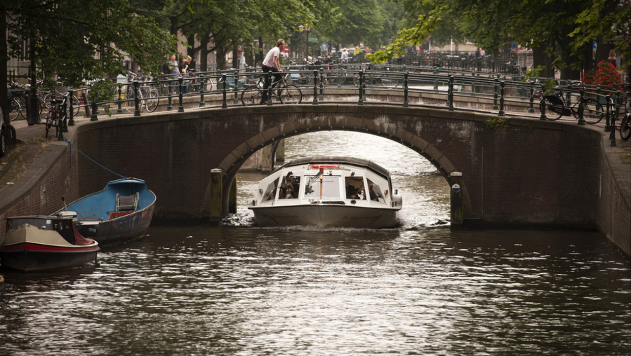 Amsterdamse bruggen verwaarloosd | Het Parool