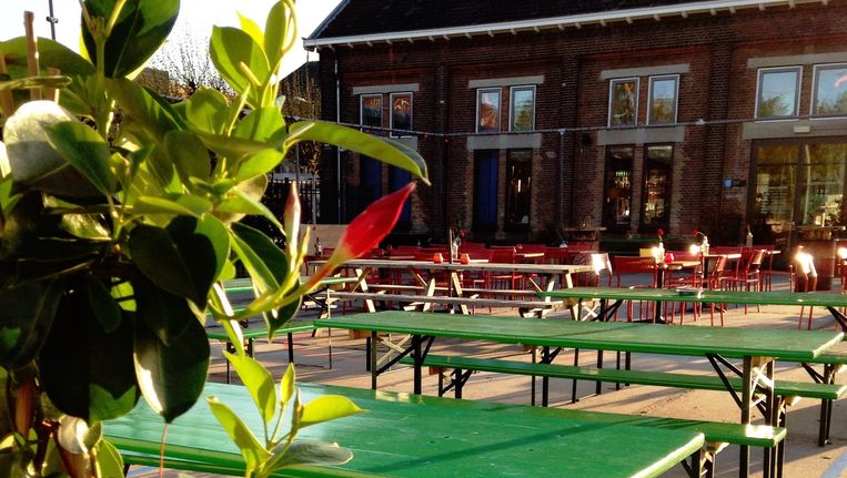 TonTon Club opent nachtterras met Dance Dance Revolution | Het Parool