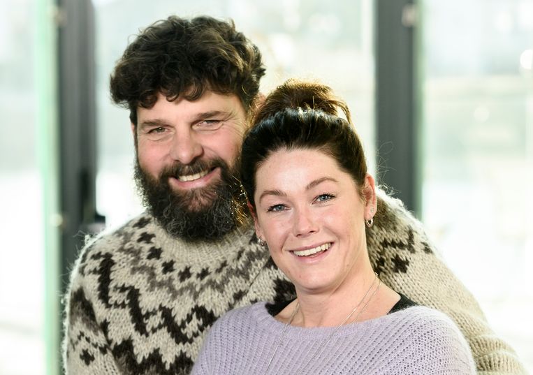 Actrice Ini Massez is al 21 jaar gelukkig samen met Geert: “Wij geven elkaar genoeg ruimte. Eén ...