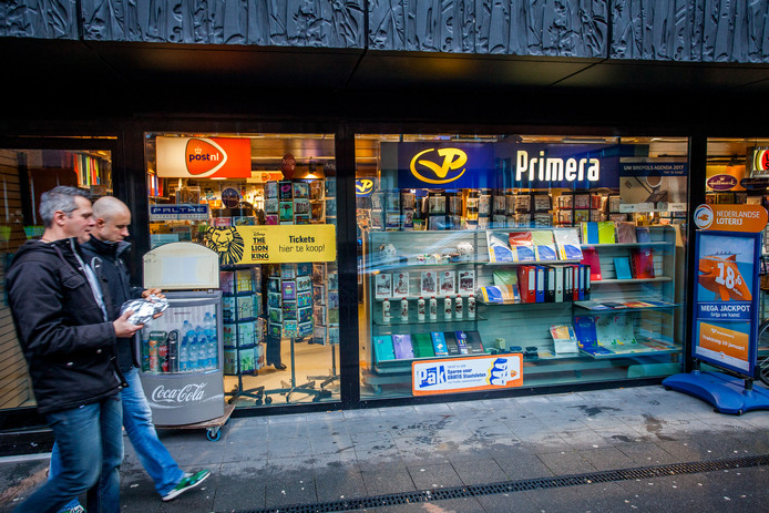 Kleine buit bij ramkraak op Primera in Uithof | Utrecht | AD.nl