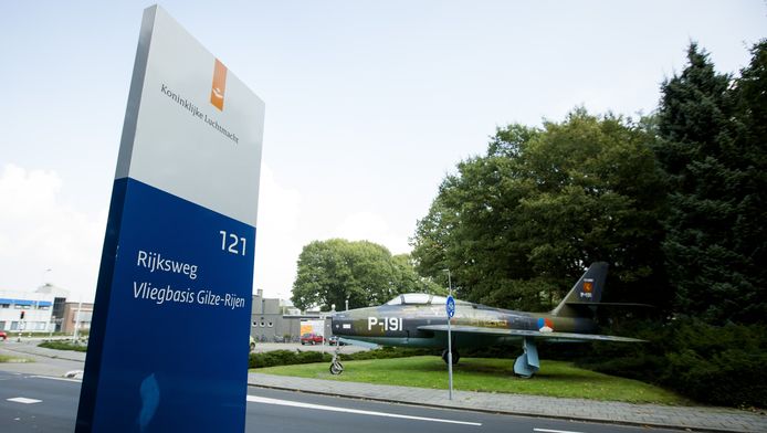 Overgelopen militair werkte op vliegbasis Gilze-Rijen | Binnenland | AD.nl