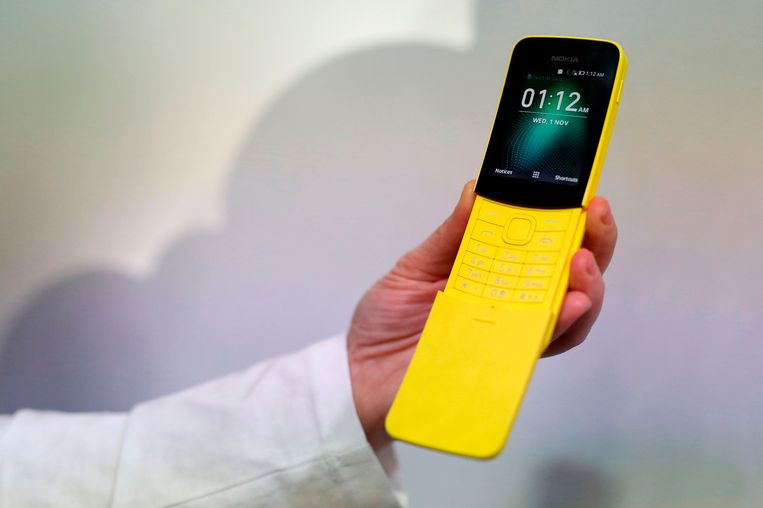 Nokia herlanceert z'n banaan-gsm | De Krant | HLN