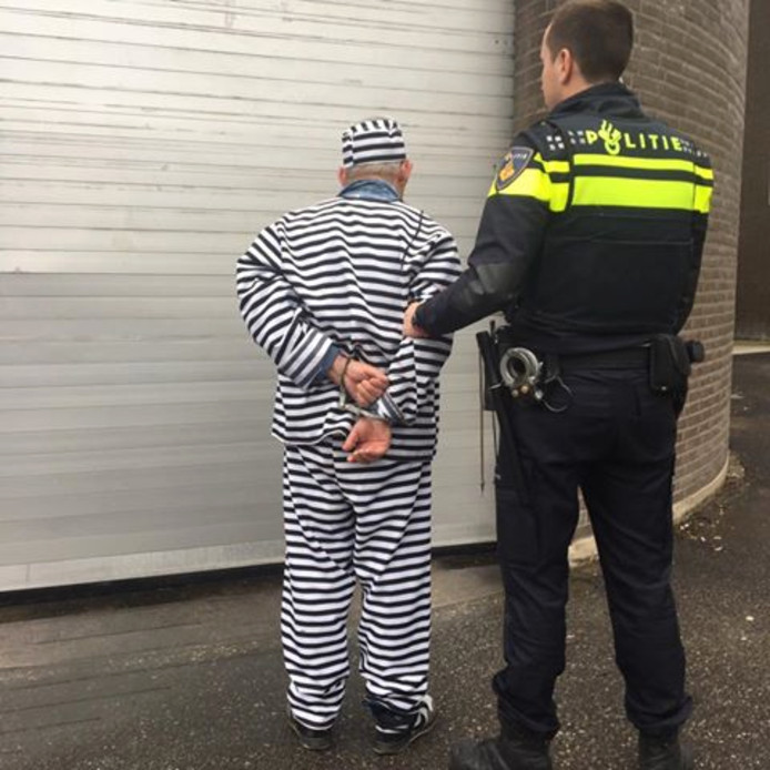Politie pakt 'boeven' op tijdens carnaval in Arnhem en Nijmegen ...