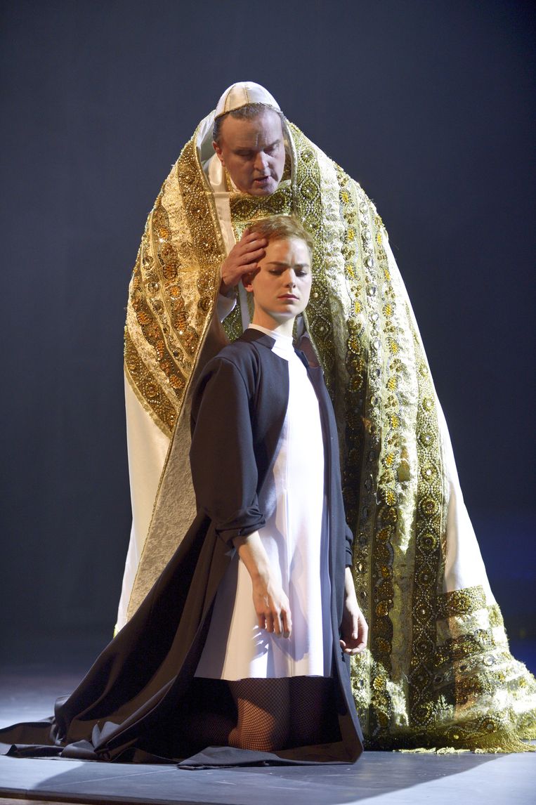 Een baaierd aan dimensies in Mariken in de tuin der lusten | De Volkskrant