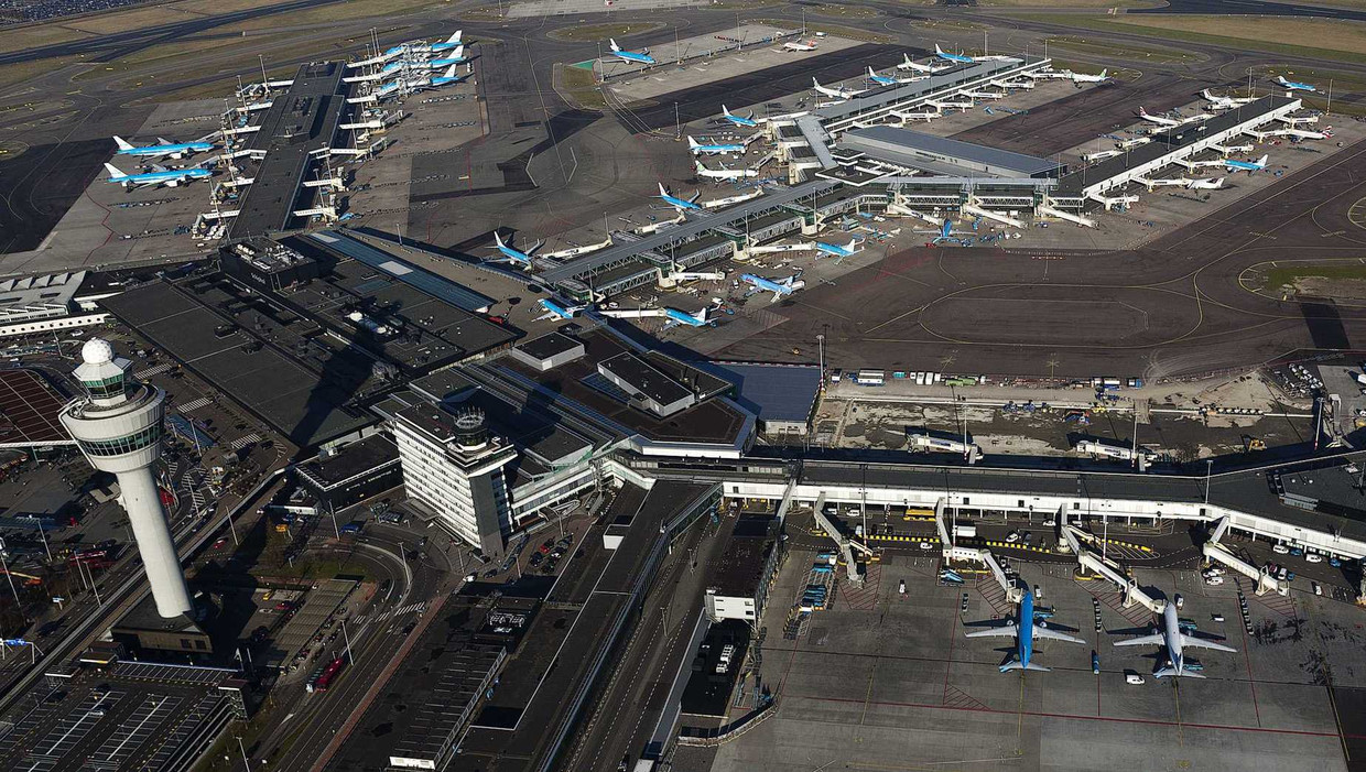 Schiphol met nieuwe pier en terminal naar 80 miljoen passagiers | Het ... Schiphol met nieuwe pier en terminal naar 80 miljoen passagiers | Het ...