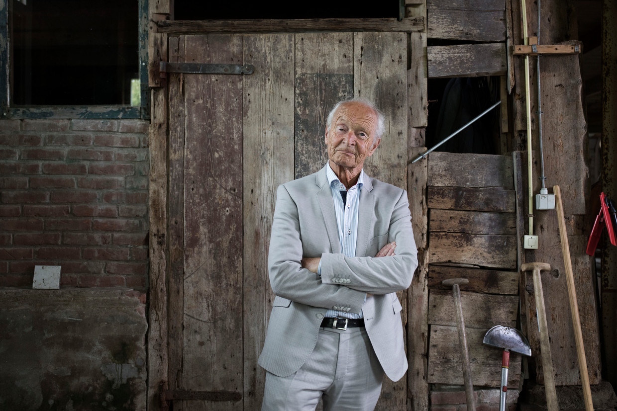 De vrije geest van schrijver Guus Kuijer: ‘Die rare jeugd heeft van mij ...