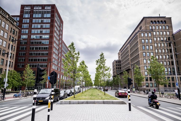 De Wibautstraat: niet meer de lelijkste straat van Amsterdam | Het Parool