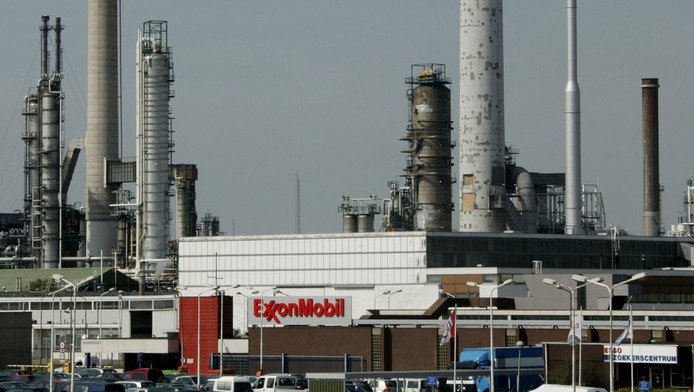ExxonMobil investeert miljard dollar in raffinaderij | Economie | AD.nl