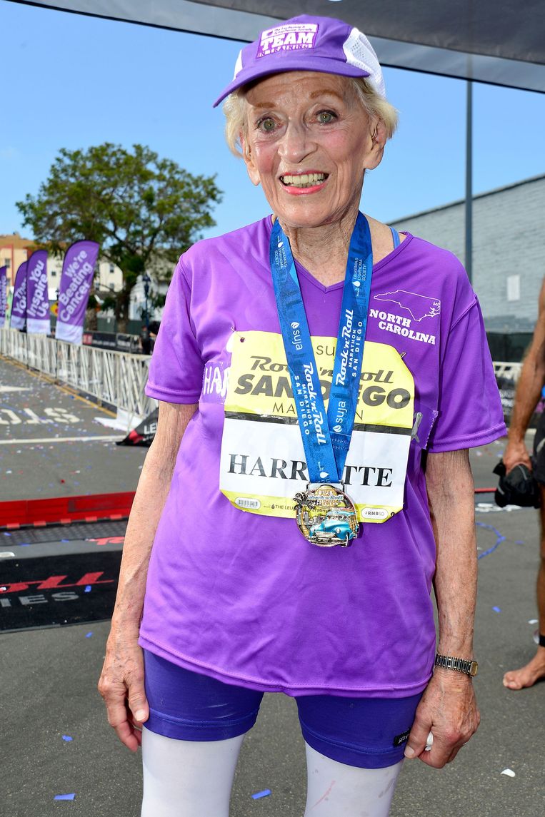 Concertpianiste Harriette Thompson (1923-2017) liep als bejaarde nog de ...