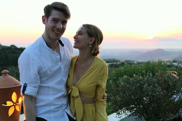 Mee in de zetel bij Tinne Oltmans en Juan Gerlo: “Wij kijken doodgraag ...